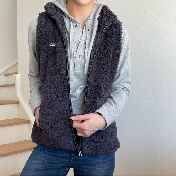 Patagonia | Jackets & Coats | Patagonia Los Lobos Reversible Fuzzy ...